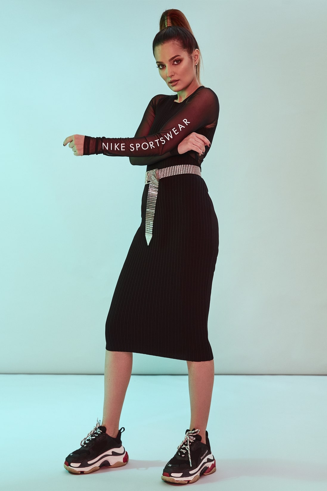 Minelli, noua revelație muzicală românească: 5 piese simultan la radio